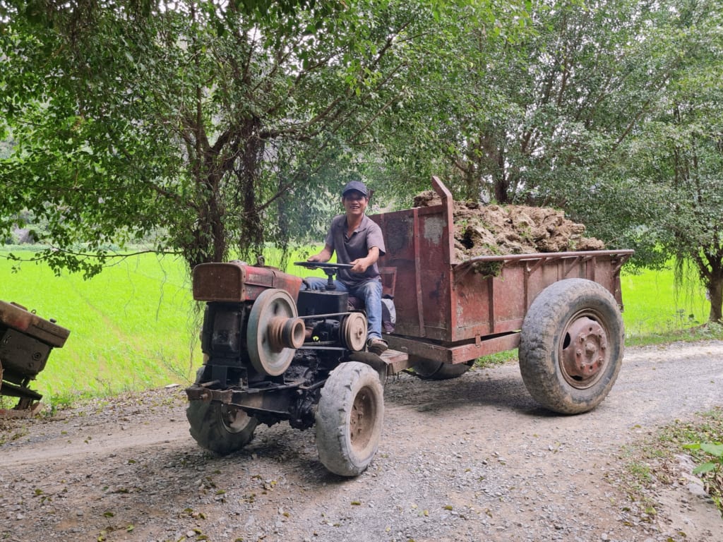 Hhanoi RED RIVER Countryside Jeep Tour to Co Loa Village
